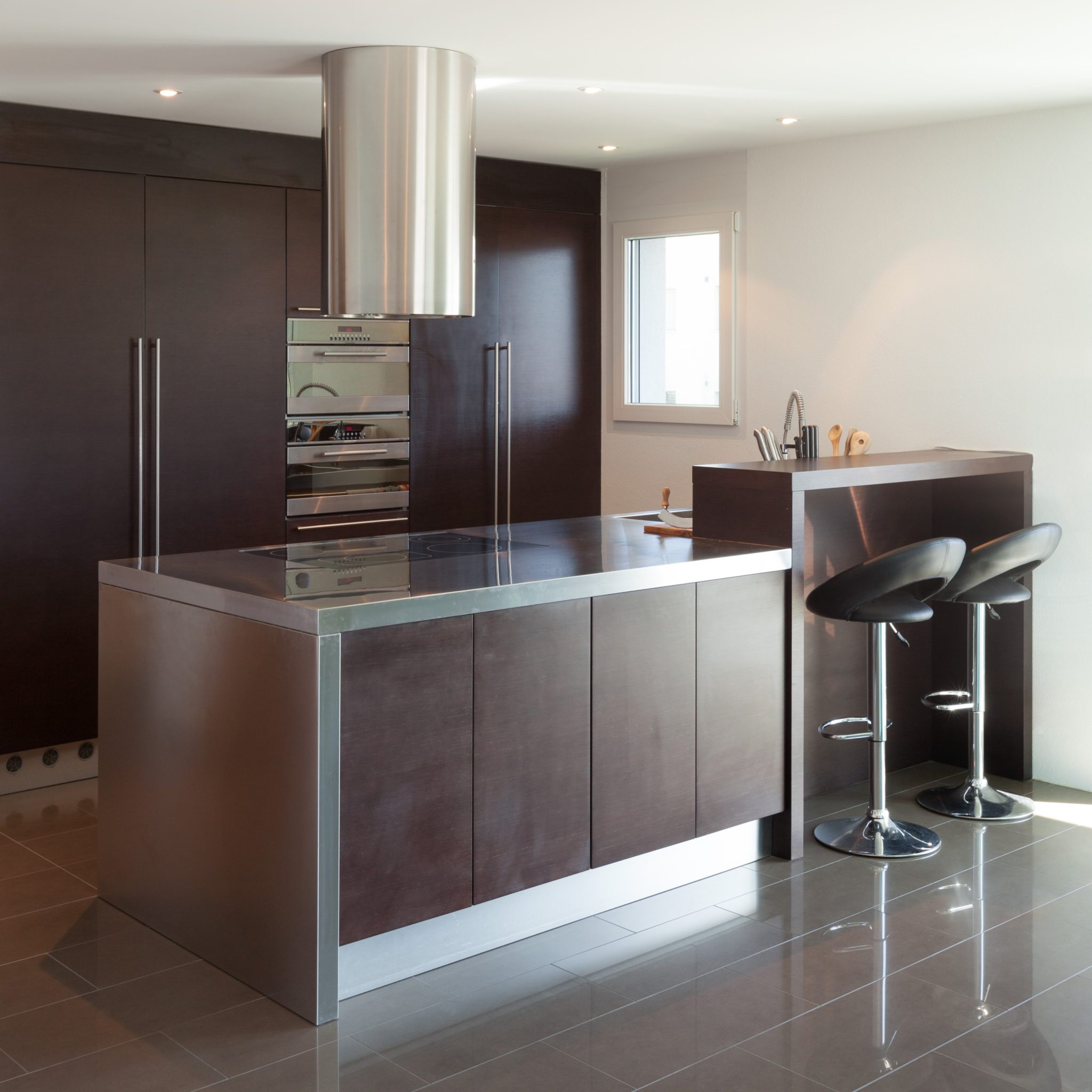 Madera de nogal, propiedades y uso en construcción - Carpintek